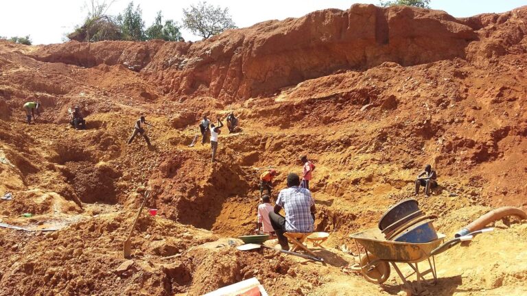 Uganda Gold Discovery in Busia | $12 Trillion Find in Eastern Region 2025